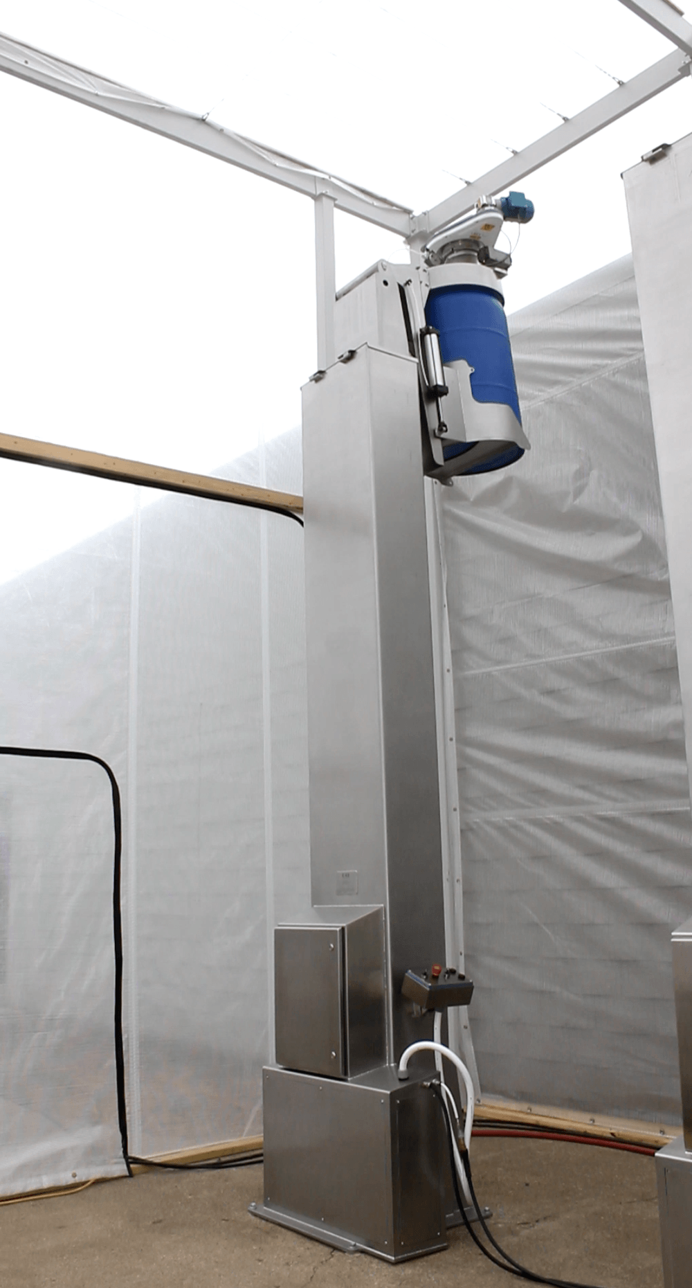 Automated Drum Inverter - Rheo Engineering - Material Handling